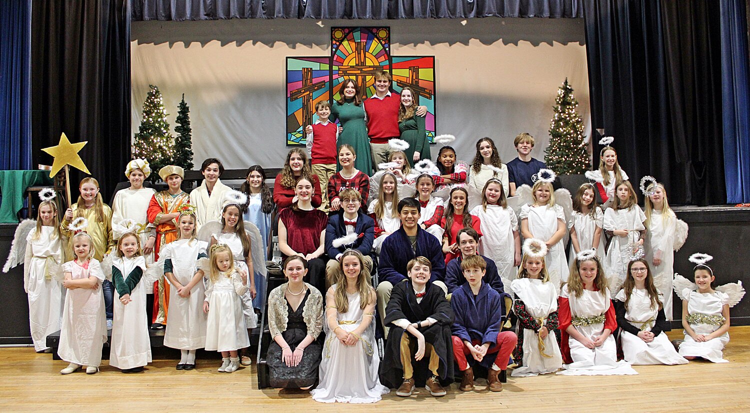 Center Players ready to perform holiday classic ‘The Best Christmas ...