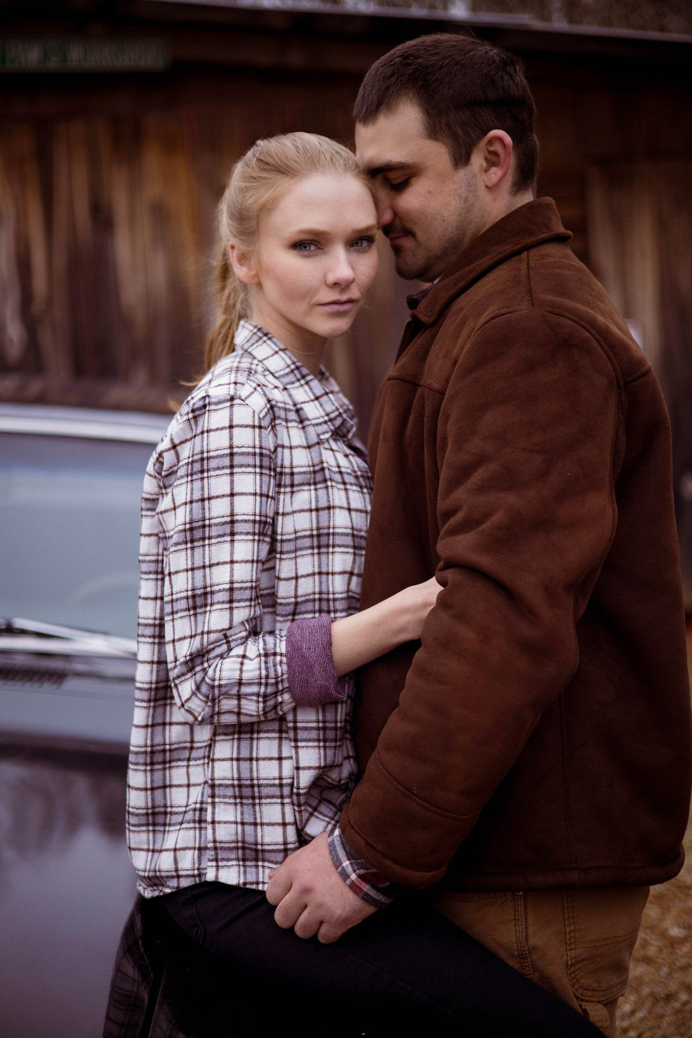 Morgan Hollis to wed Wesley Cameron in November