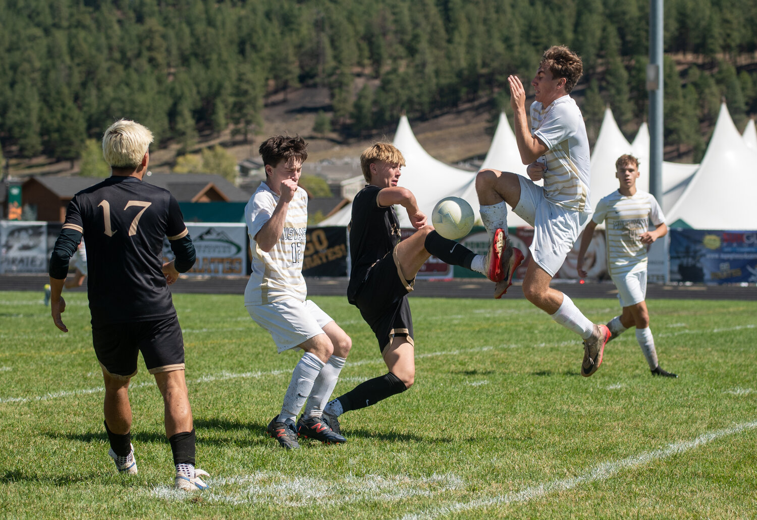 Pirates hand Manitou Springs first loss of season - The Pagosa Springs Sun