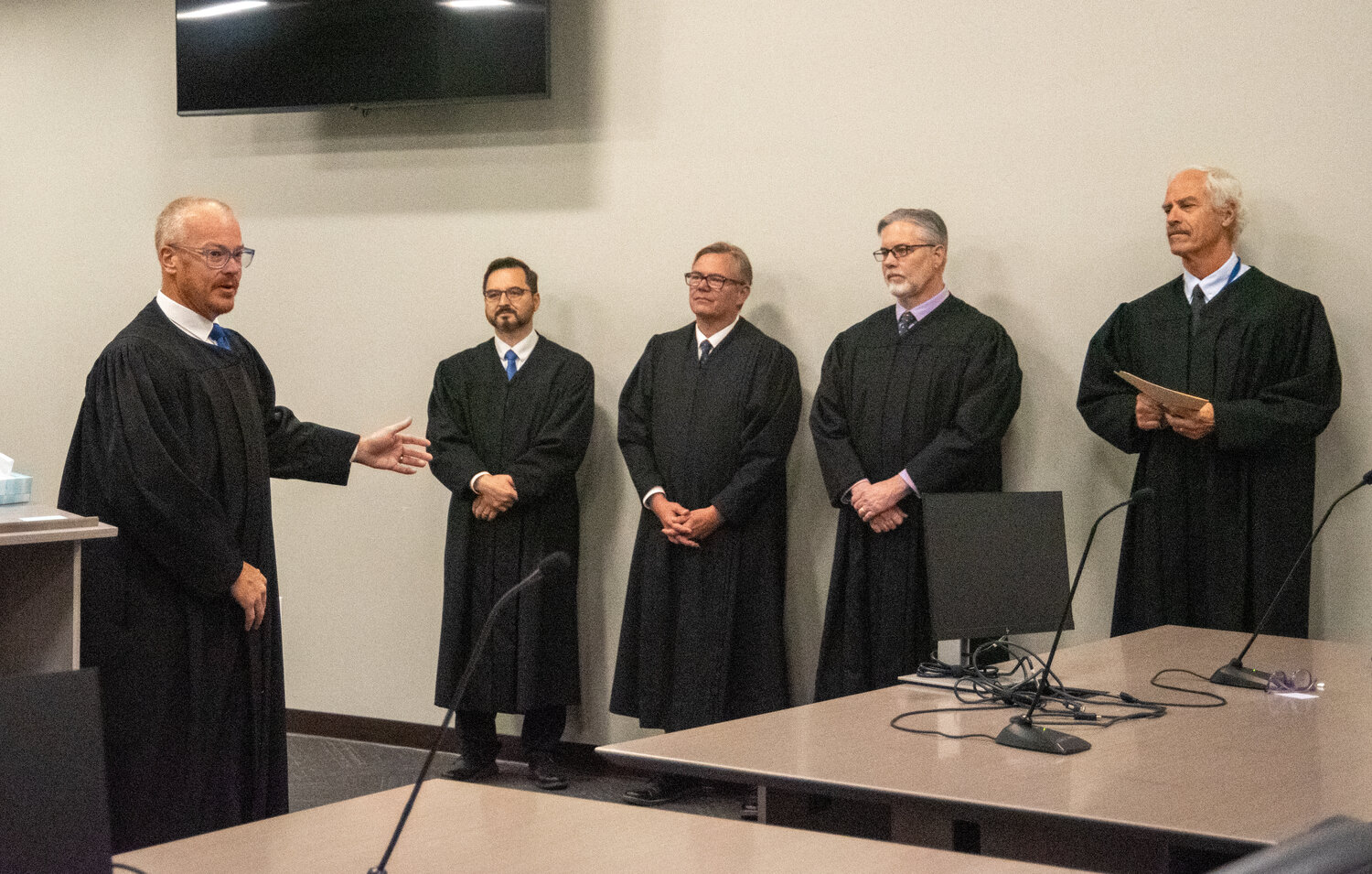 Swearing in - The Pagosa Springs Sun