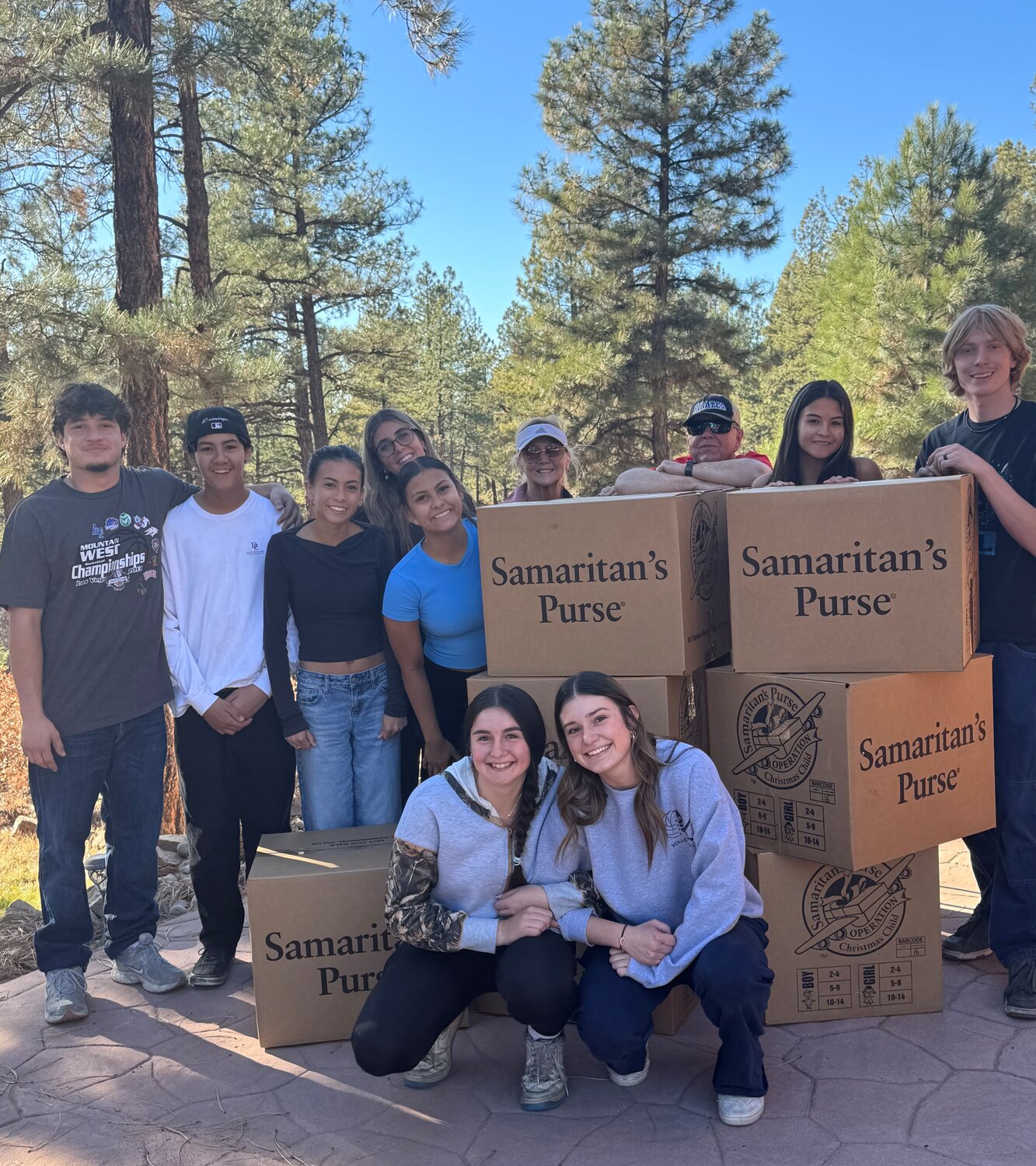 Shoe box blessings soar to record 3,154 boxes - The Pagosa Springs Sun