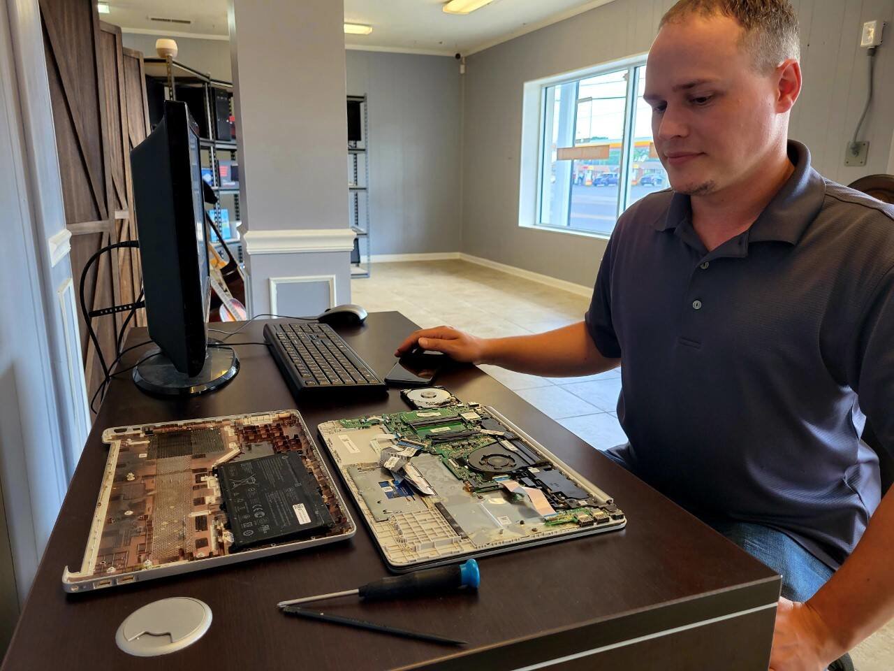 New business spotlight: Kinter Fox Computer Repair - Shelbyville Times ...