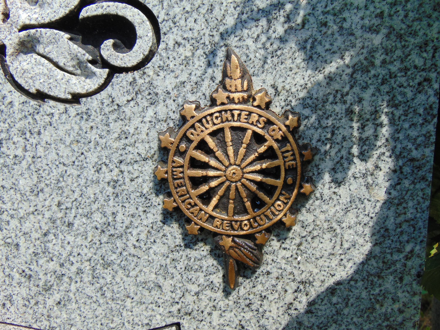 Shelby DAR honors two members - Shelbyville Times-Gazette