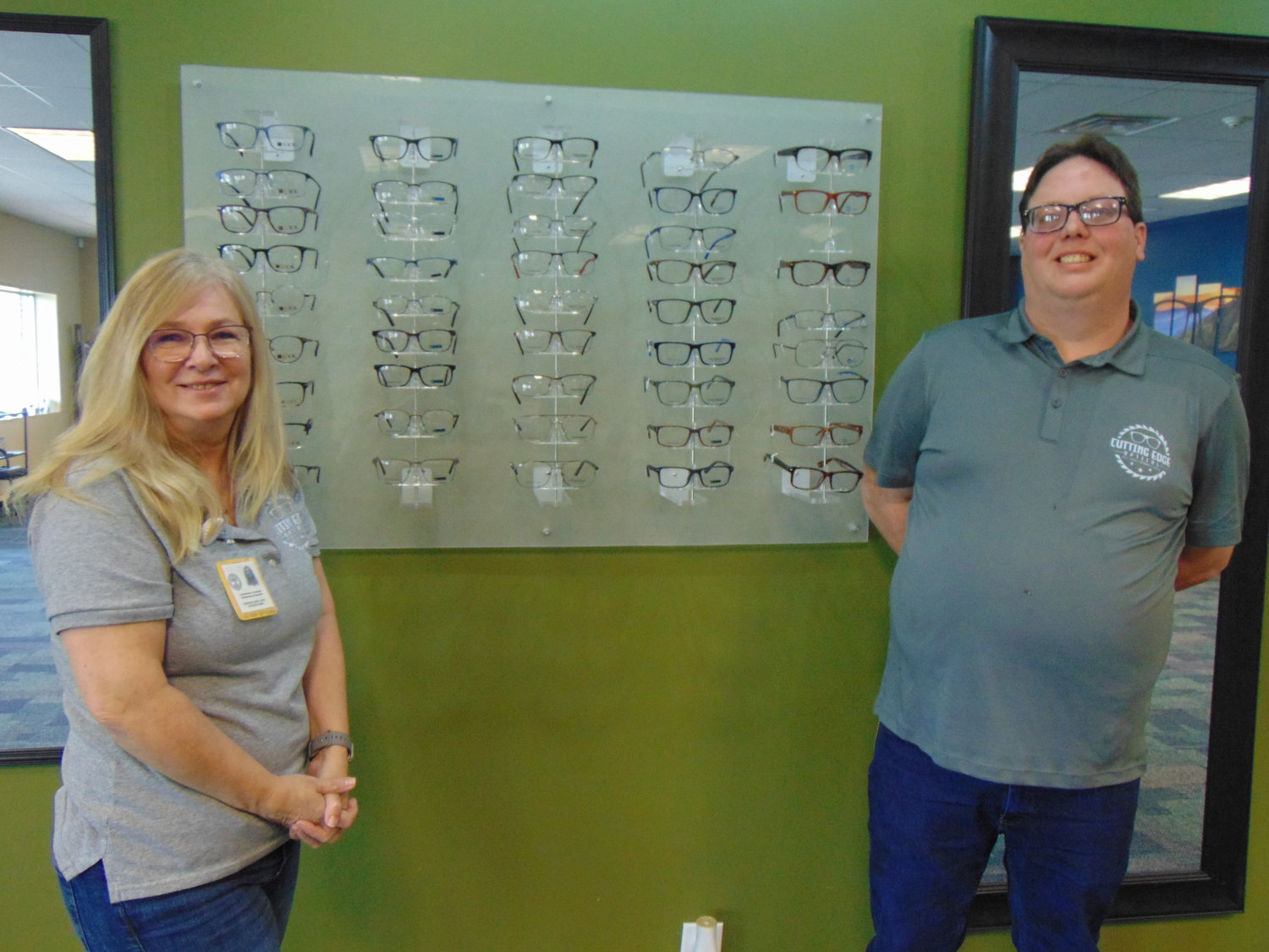 Cutting Edge Optical opens - Shelbyville Times-Gazette